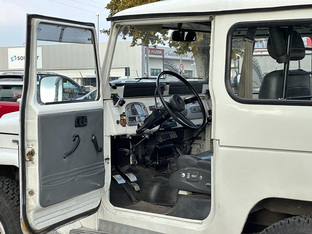 TOYOTA LAND CRUISER BJ40 • Gandin Motors